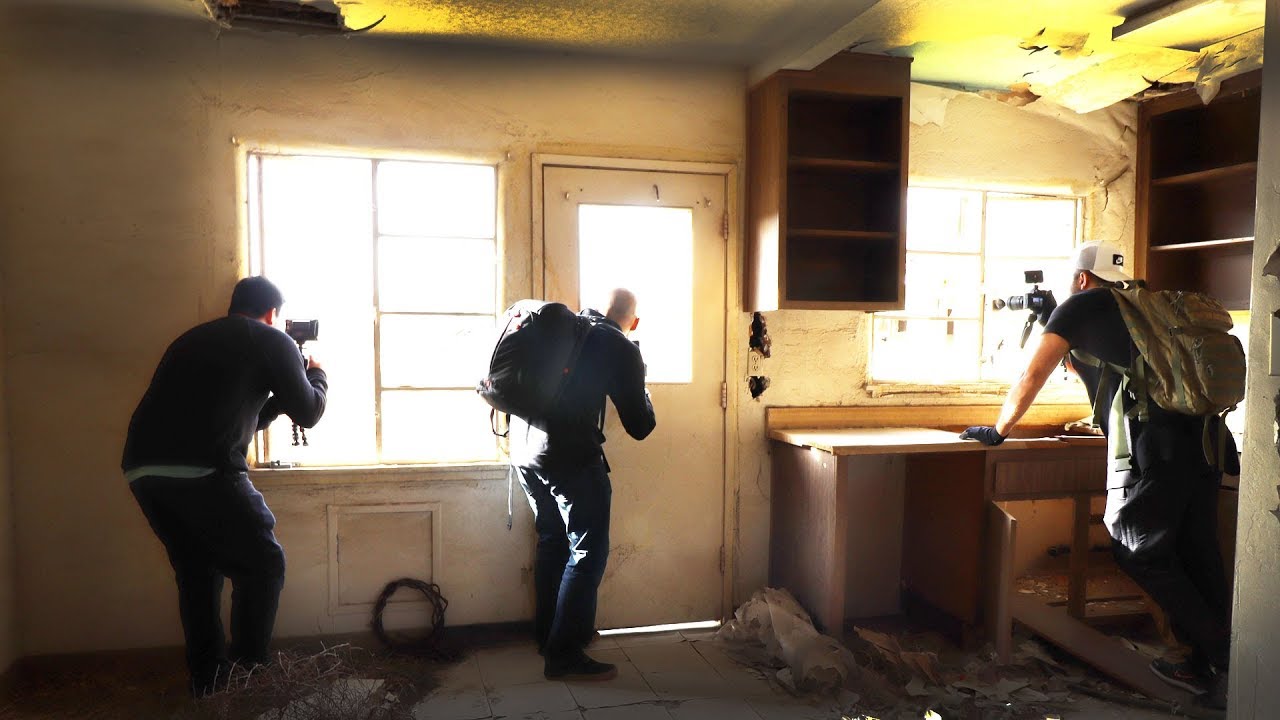 (TRAPPED) NEIGHBORHOOD SO HAUNTED NO ONE WILL LIVE HERE! - YouTube
