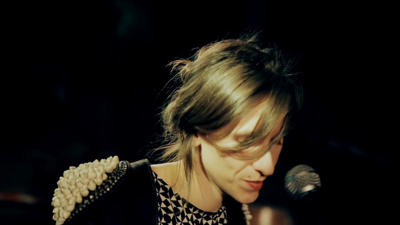 #885 Gisèle Pape - Encore (Session Acoustique) - YouTube