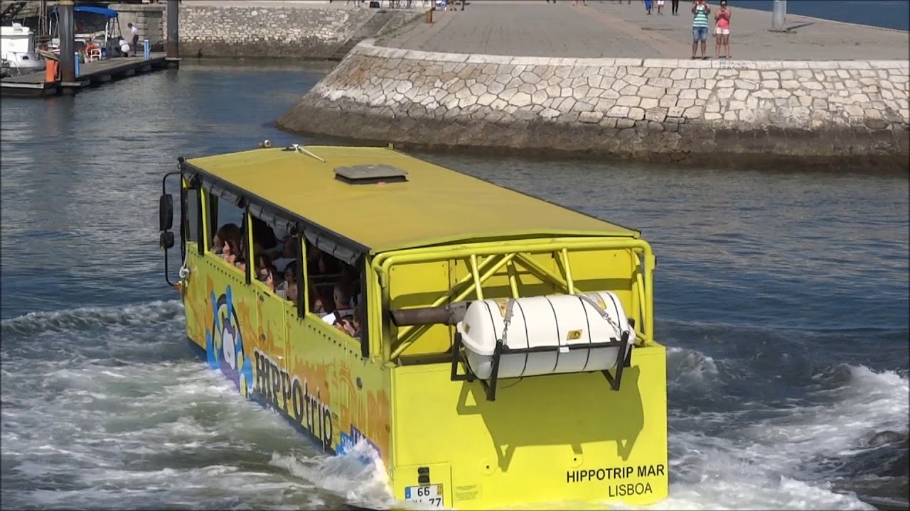 Hippobus Amfibiebus drives into the water in Belem in Portugal - YouTube