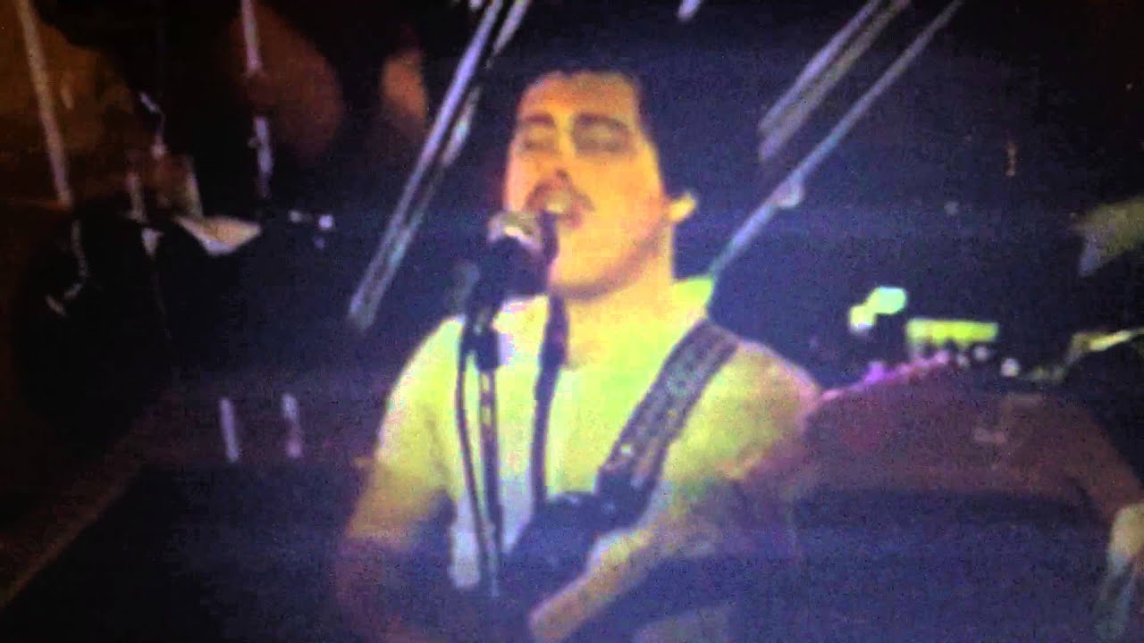 Tommy Mullins - Ribbon In The Sky (Cover) - YouTube