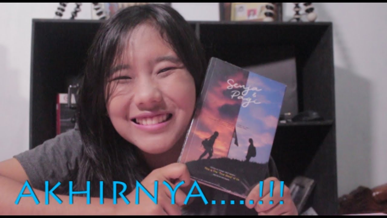 [UNBOXING] Buku Pertama Alffy Rev dan Linka Angelia : Senja dan Pagi ...
