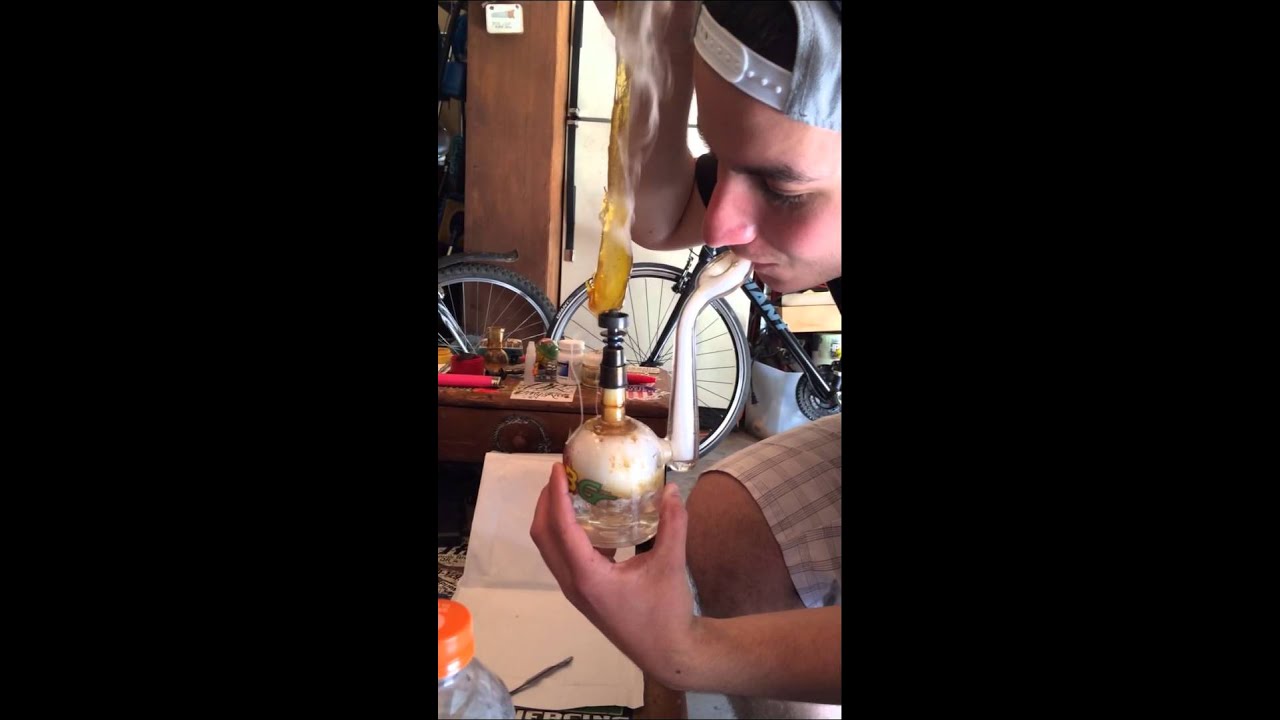 HALF OUNCE OF SHATTER HASH OIL DAB - YouTube