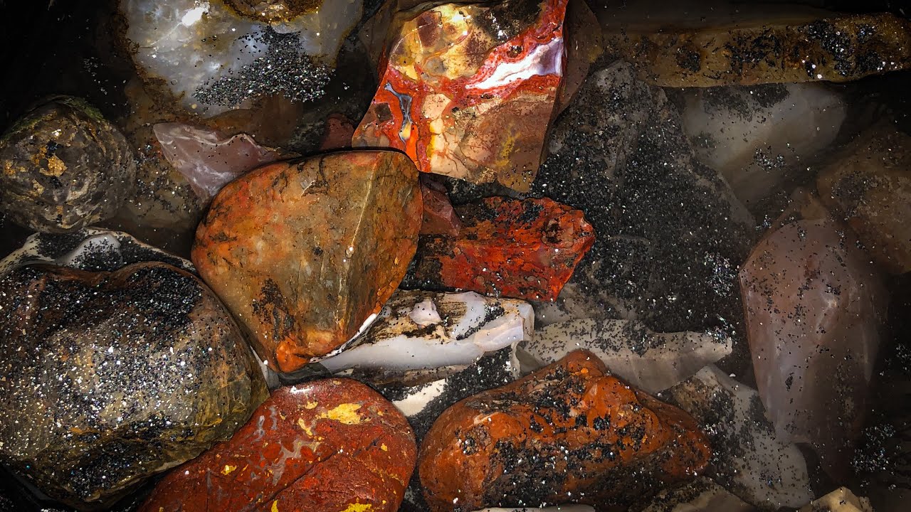 Choosing Utah Agates To Tumble (Stage 1) - YouTube