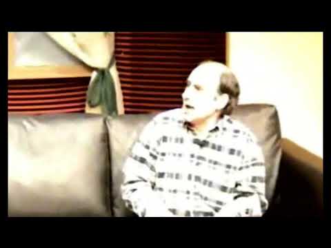 NEJAT UYGUR TİYATROSU DELİYE HER GÜN BAYRAM AZİZ İZZET BİÇİCİ