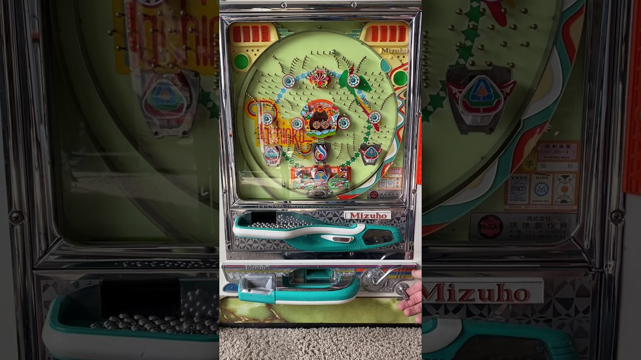 Vintage Mizuho Pachinko machine – boat race – it works! - YouTube