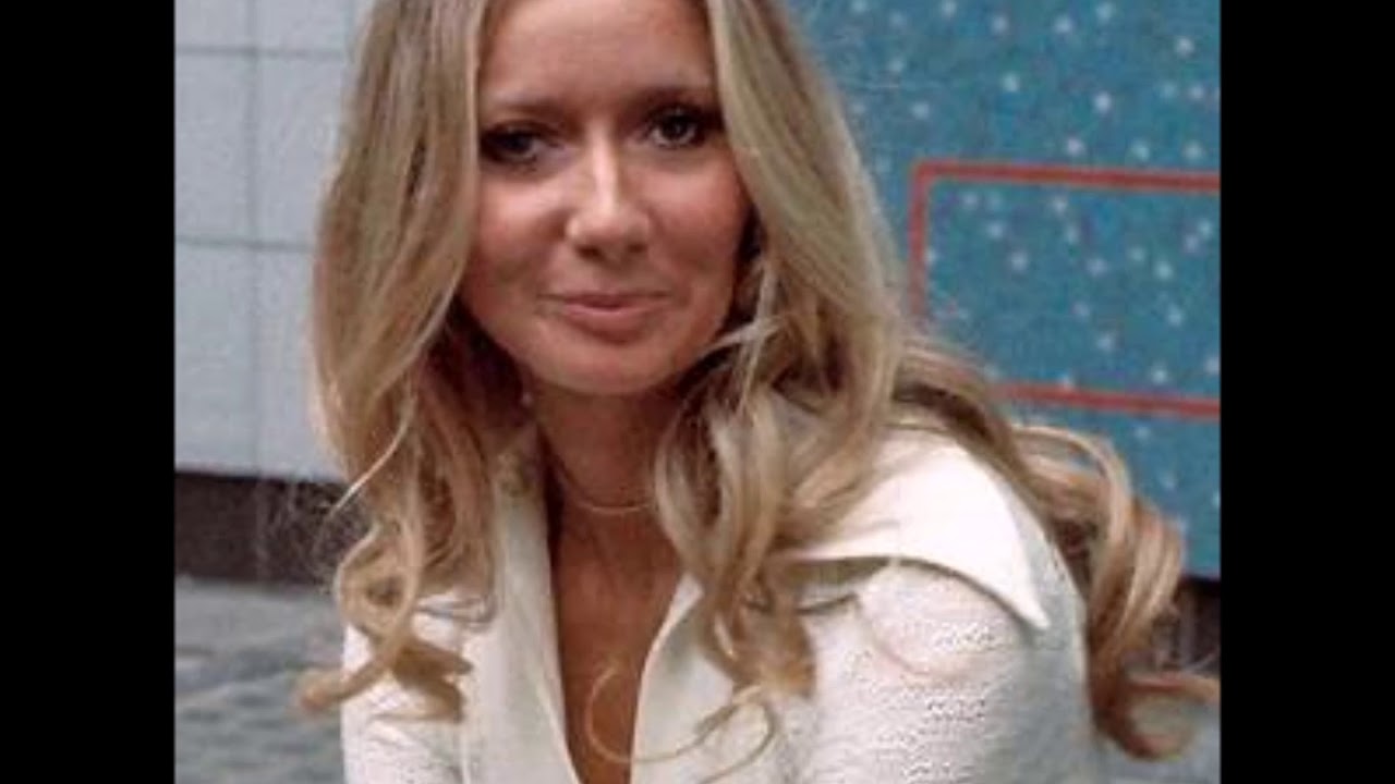 Jack In The Box - Clodagh Rodgers 1971 - YouTube