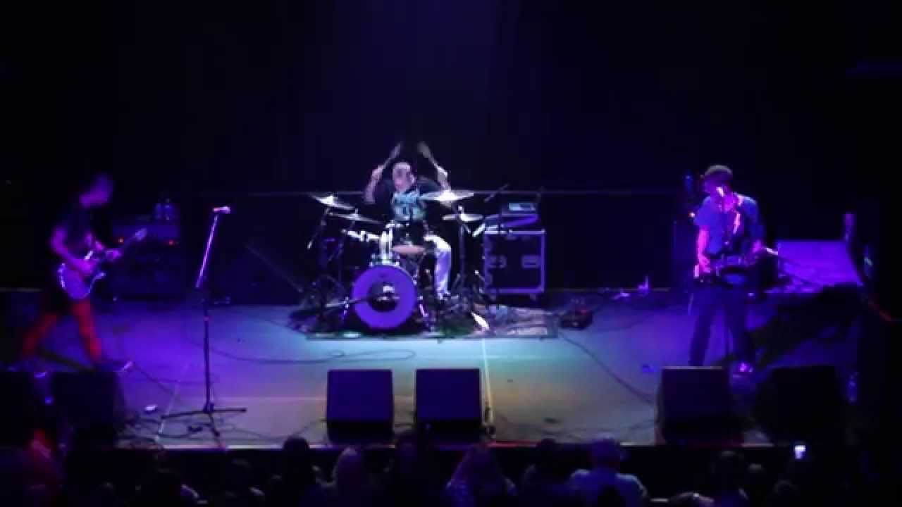 FERALUX - Above The Stars (Live @ Summit 05.09.14) - YouTube