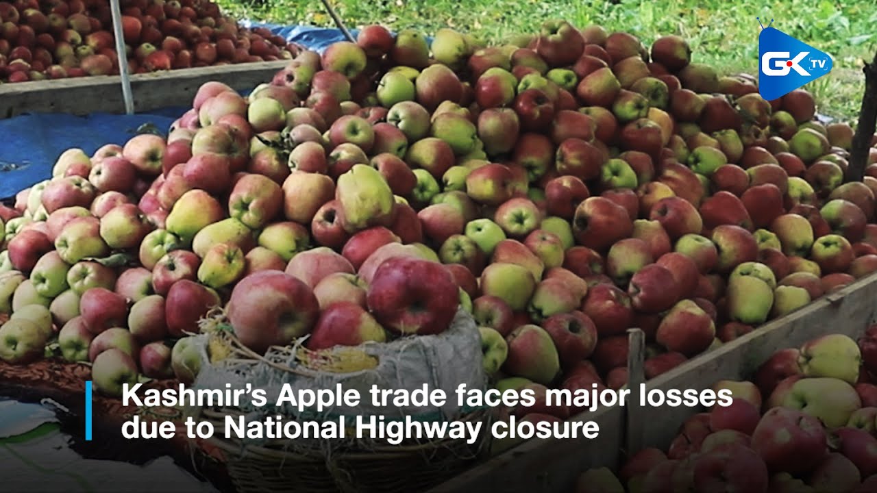 Apple traders urge swift clearance of fruit trucks from highway - YouTube