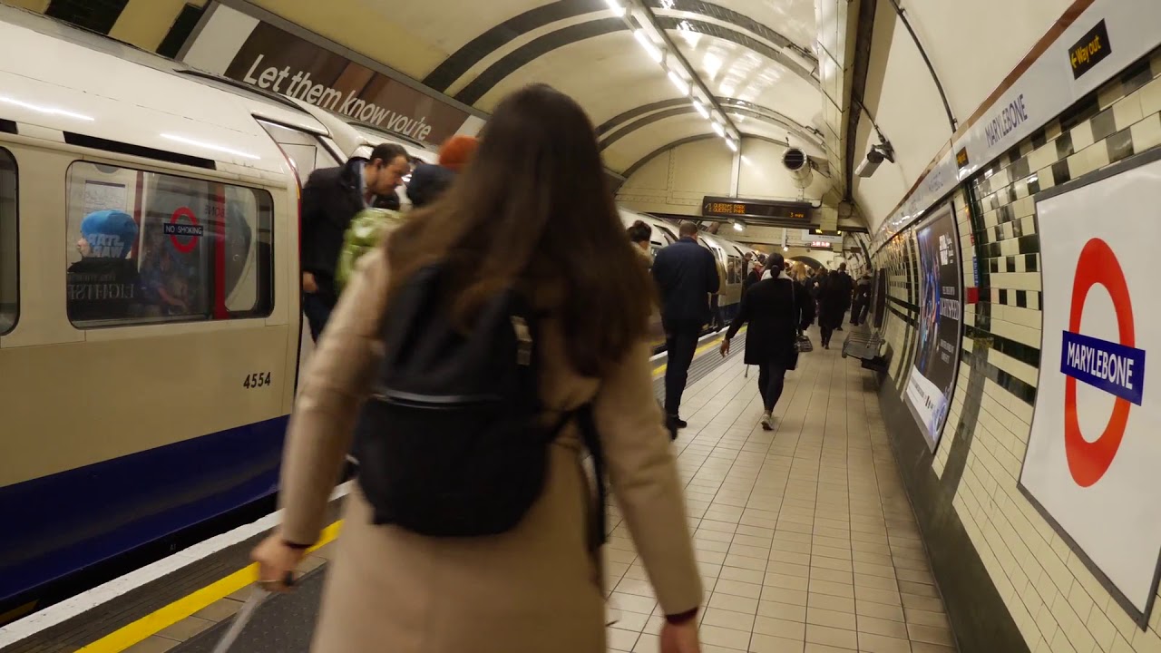 London Underground Bakerloo Line 1972 Stock Trains At Marylebone 14 ...