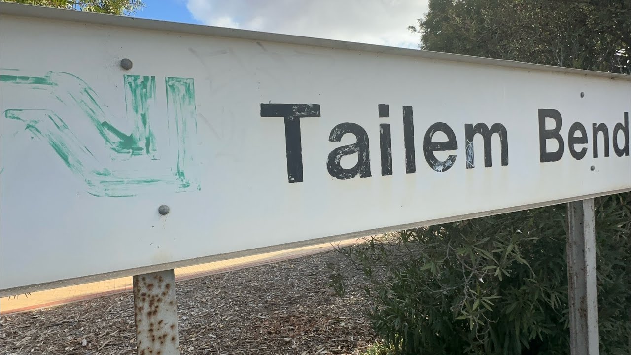 AN Tailem Bend Railway Station - YouTube