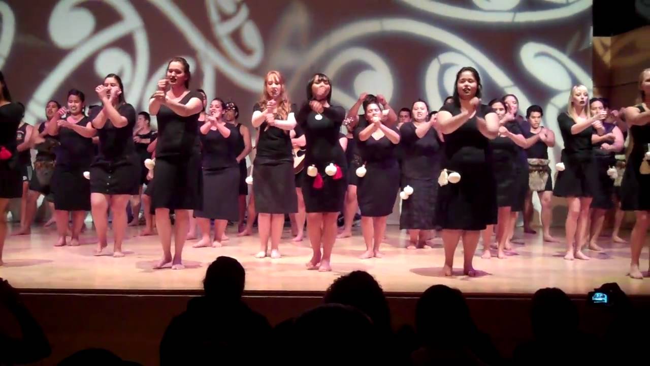 E Noho Tuheitia - YouTube