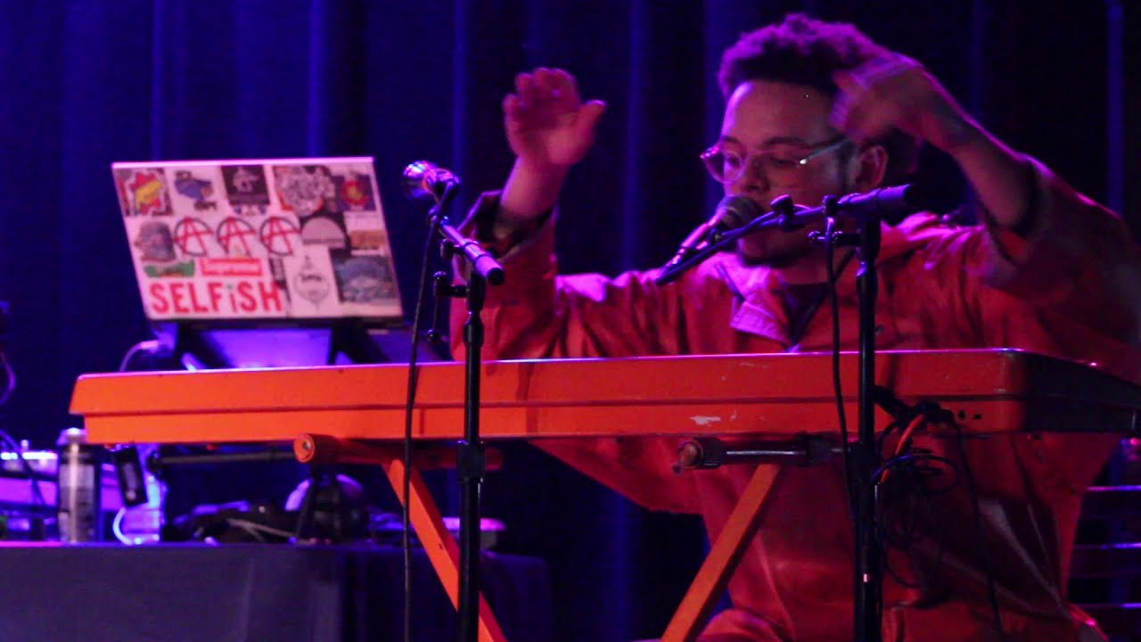 Isaiah Small Live in Minneapolis - YouTube