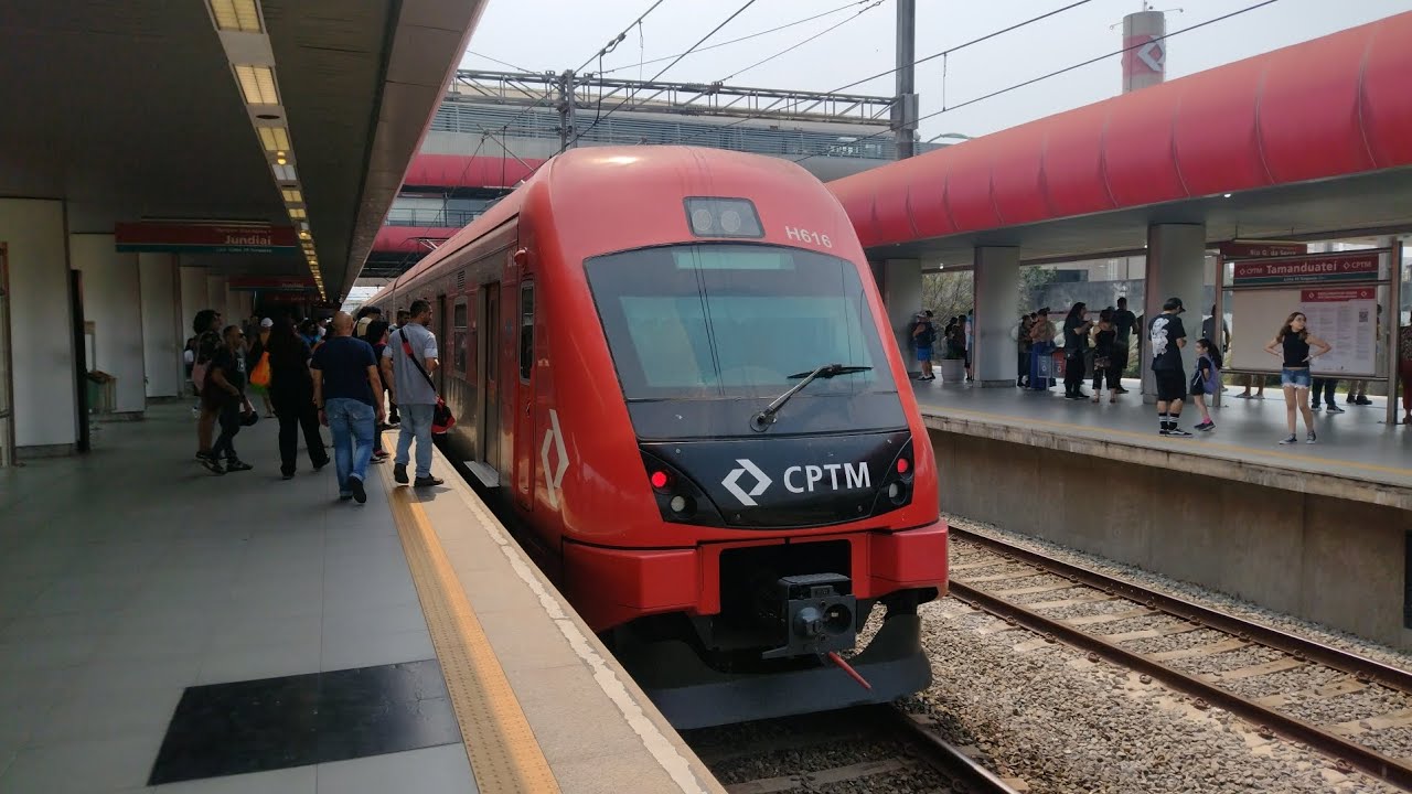 movimentações do Alpha série 8900 A03 na estação Osasco linha 8 ...