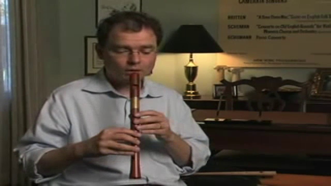 Flauta de pico renacentista - YouTube