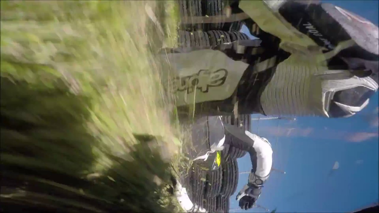 motorcycle crash race fmmra pbir 22 oct 2016 YAMAHA R1 LOST FRONT ...