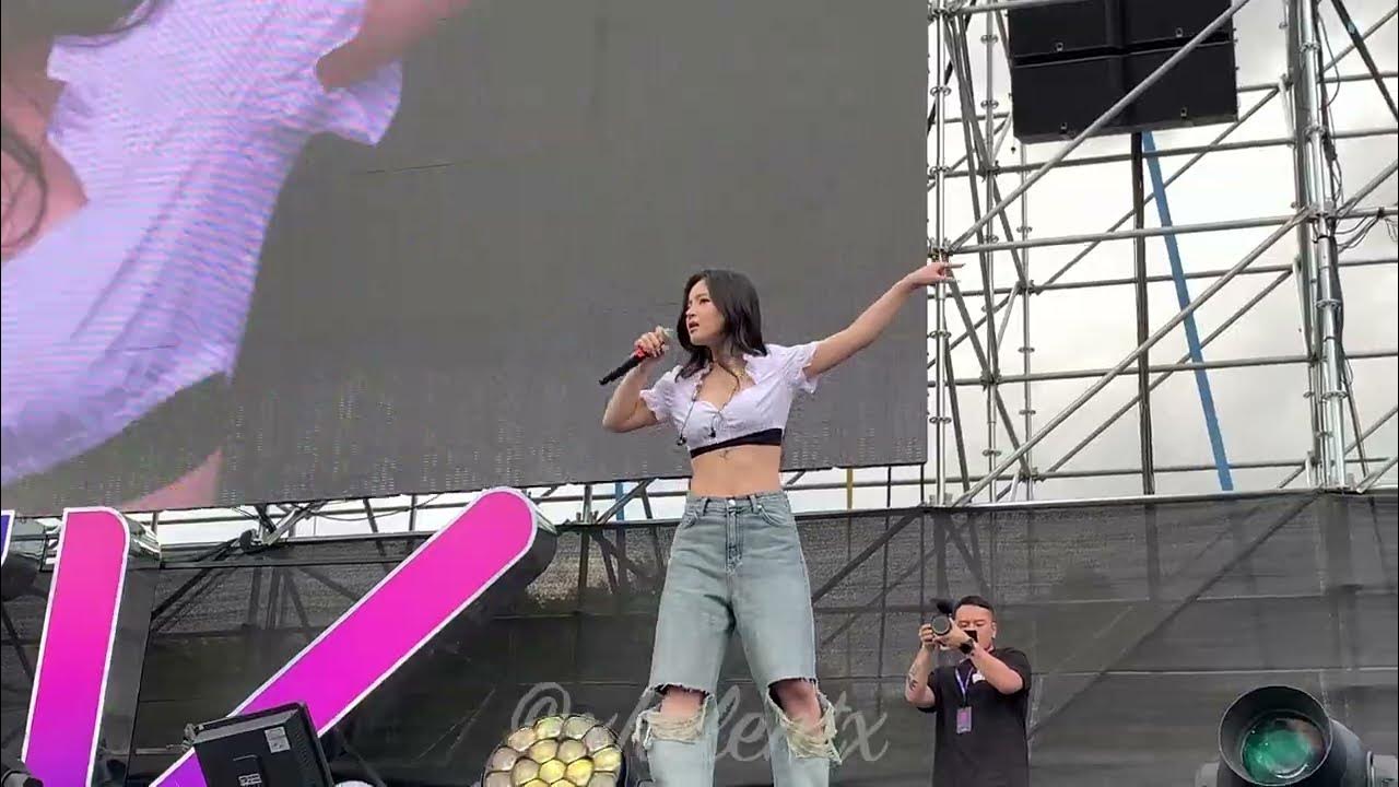 Lee Hi - 1, 2, 3, 4 @ MIK Festival London 20220731 - YouTube