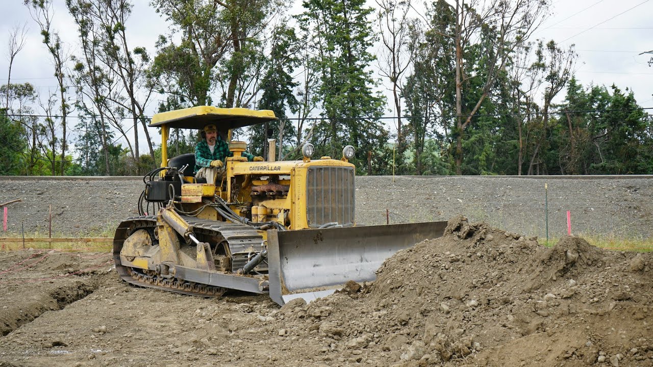 1952 D6-9U Caterpillar Bulldozer Sound Effects - YouTube