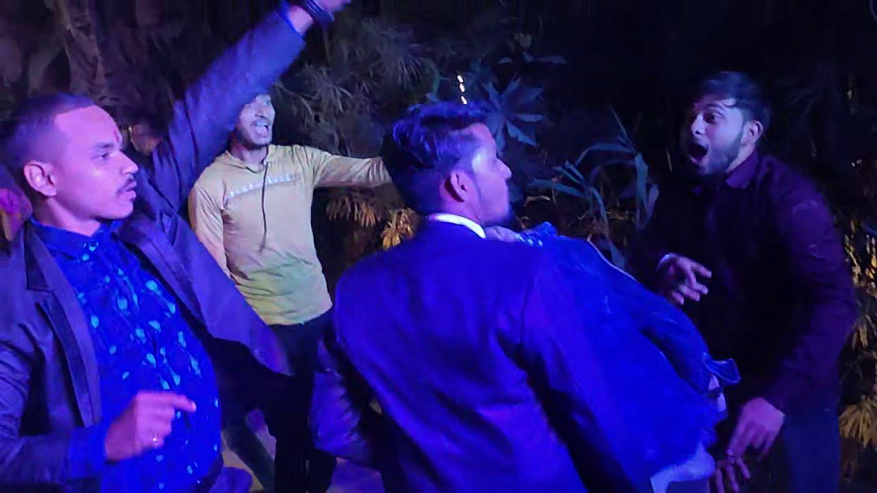 bandook chalegi teri bandook chalegi ultra HD Video song - YouTube