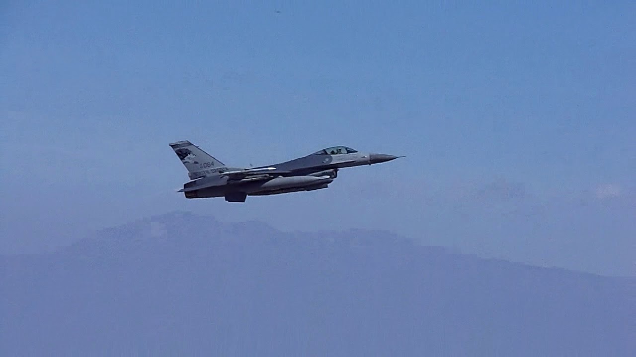 F-16 "LOBOS" Take Off from March ARB - YouTube