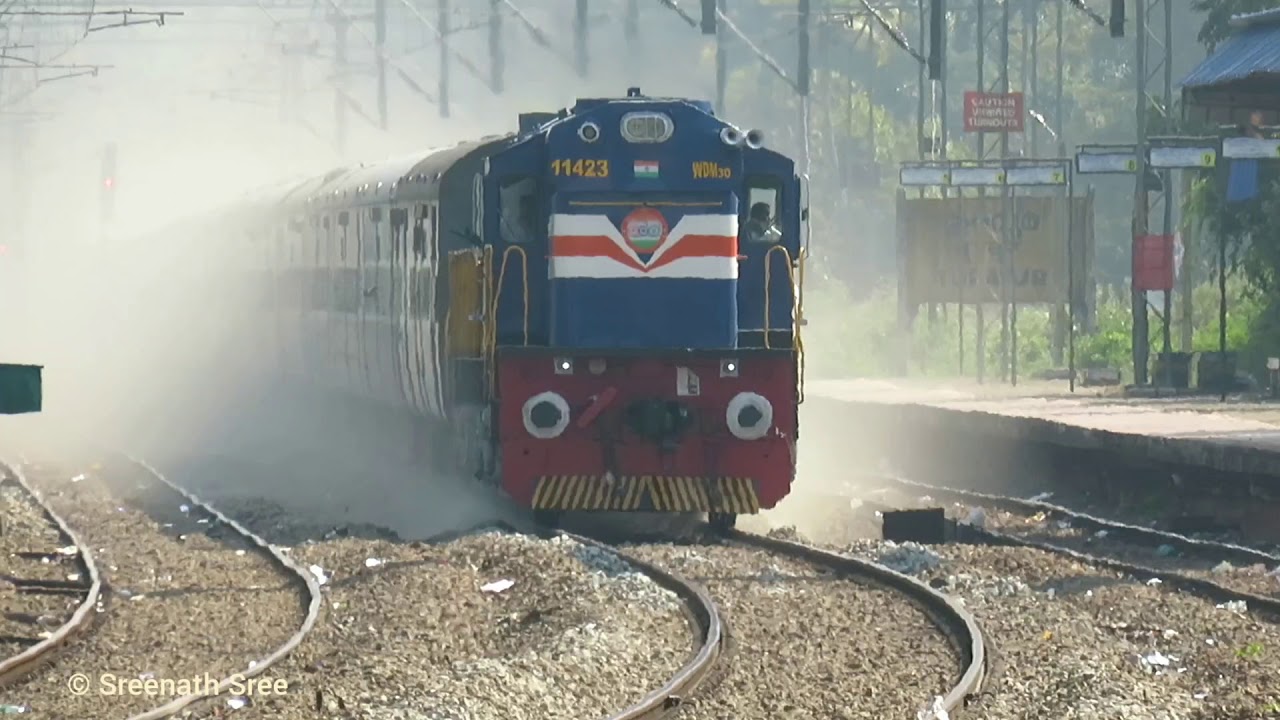 Dust storm By Indian Railways... - YouTube