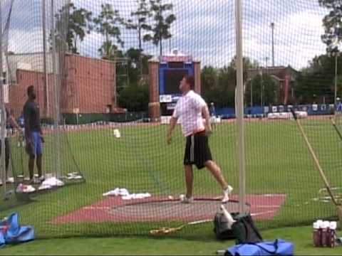 2009 SEC Men's Discus Warm-Up & Rashaud Scott Prelim - YouTube