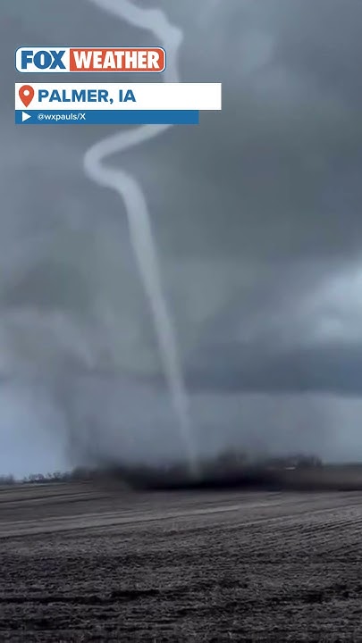Rope Tornado Spotted In Palmer Iowa Tornado Severeweather Iowa