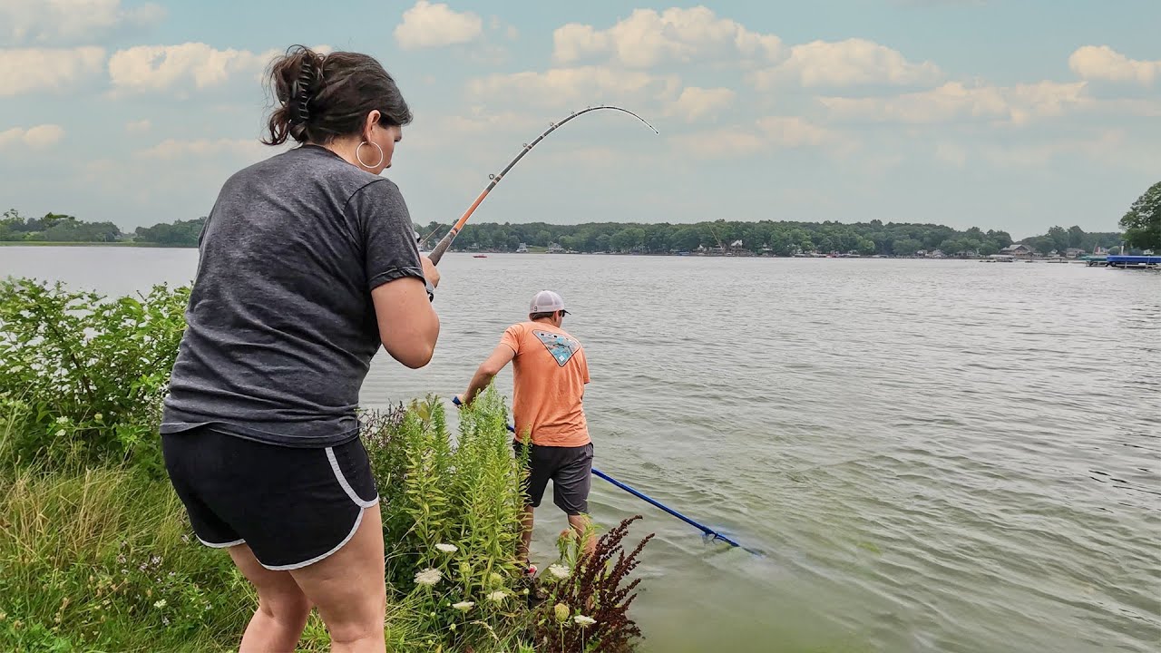 She Can Fish Hot Rainy Summer Carp Fishing - Fishing