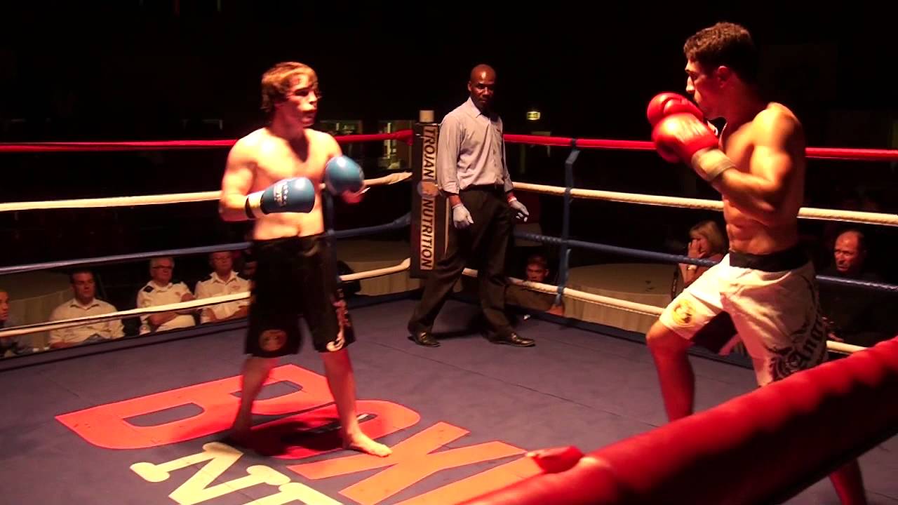 Patrick Blight vs Prince Shani - ISKA western supermare - YouTube