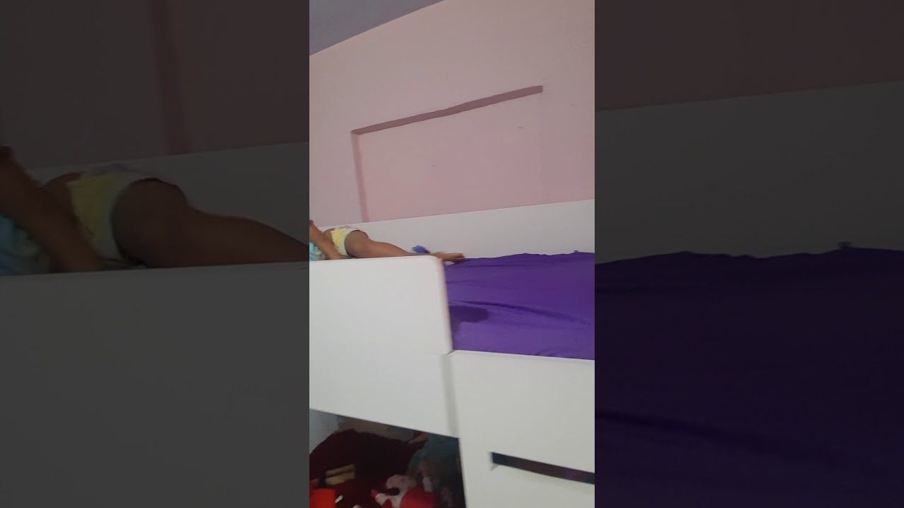 Brincando Na Cama Da Priminha Duda Youtube