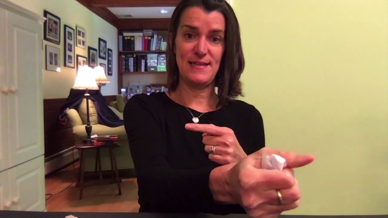 Paper ball toss - YouTube