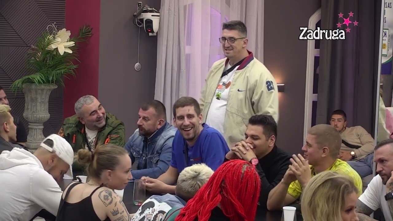 Zadruga 6 - Kristijan ubeđen da su Sneža i pojedine zadrugarke ...