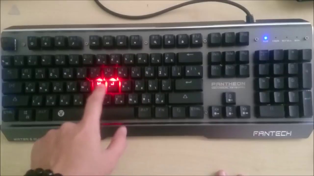 เทน้ำลงคีย์บอร์ด Fantech PANTHEON Mechanical Keyboard Fullsize Edition ...