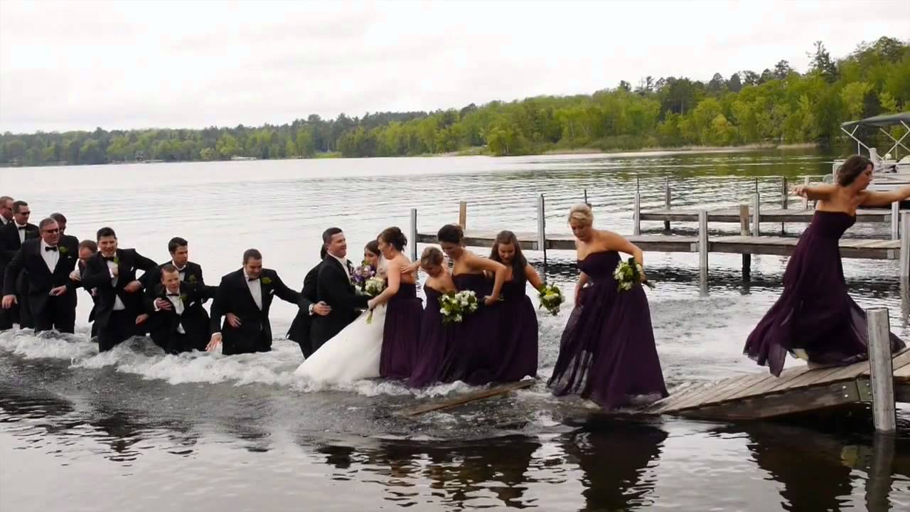 Falling water wedding | Beachweddingtips.com