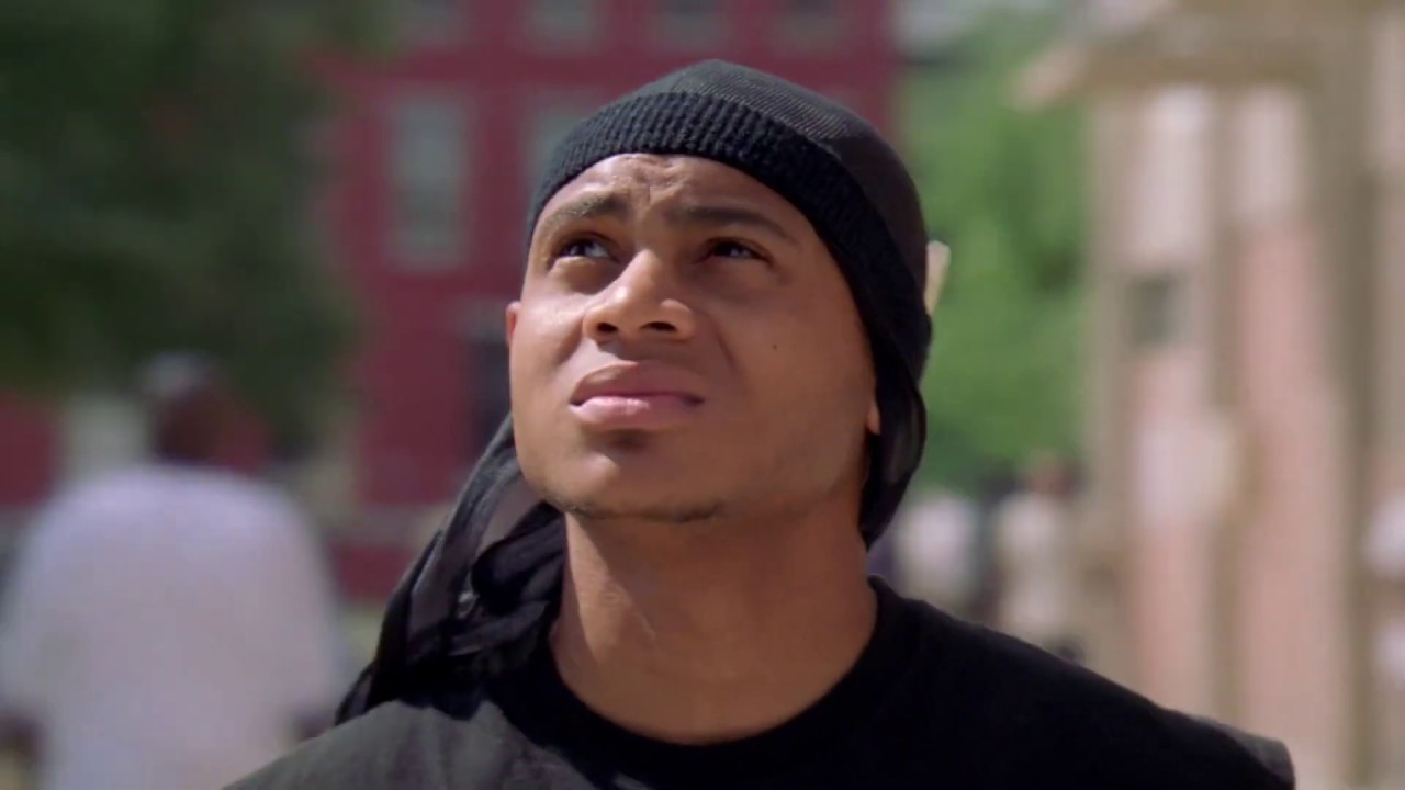 The Wire S1E13 - Bodie steps up - YouTube