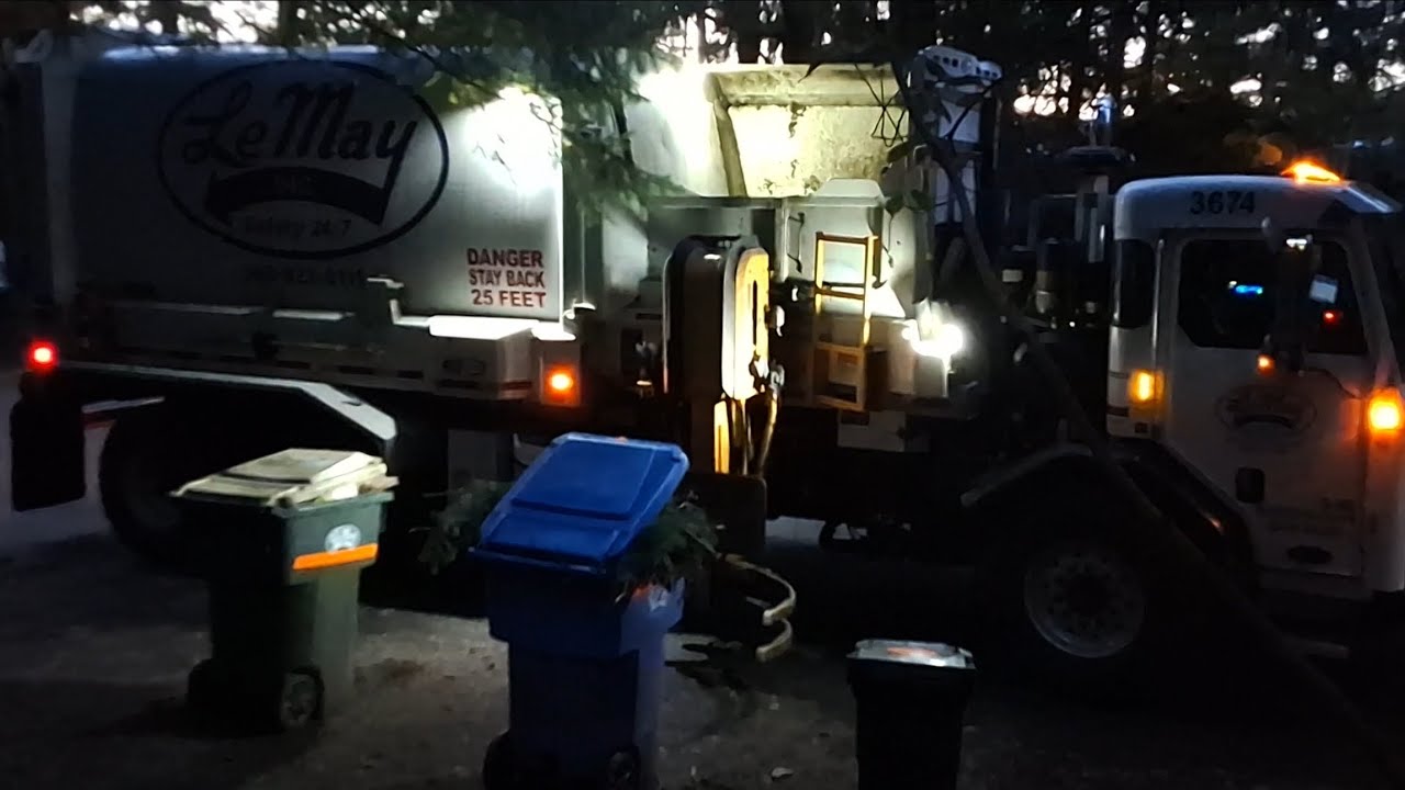 Lemay garbage truck yard waste - YouTube