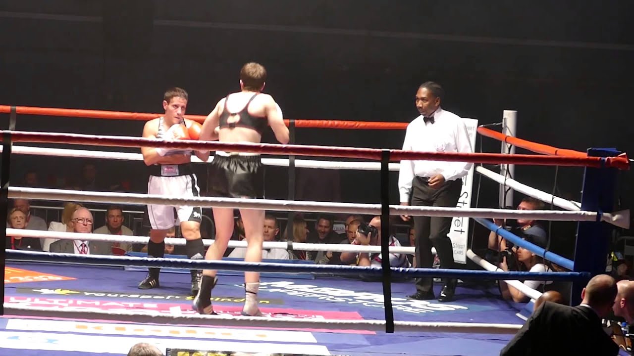 Kelly Morgan v Melinda Lazar - YouTube