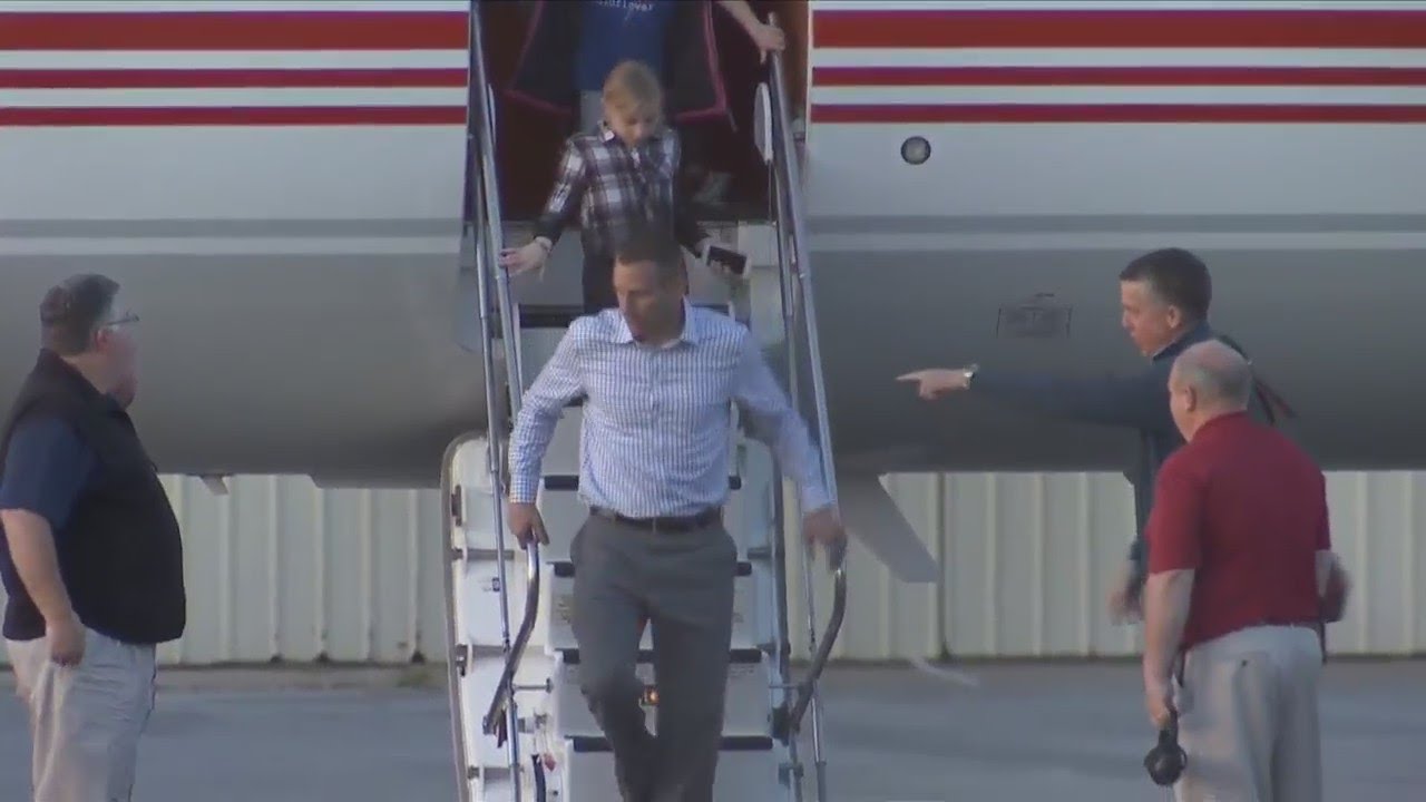 New Alabama head basketball coach Nate Oats arrives in Tuscaloosa - YouTube