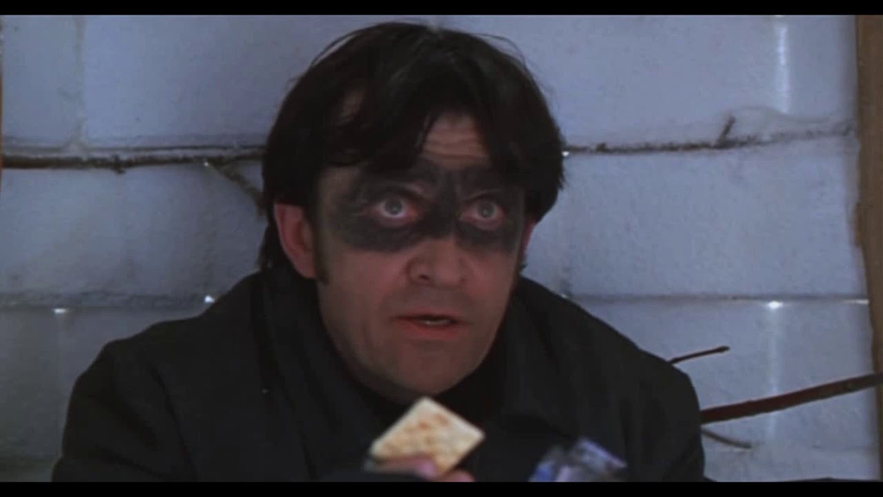 Home Alone 3 - The parrot finds Beaupre (in reverse) - YouTube