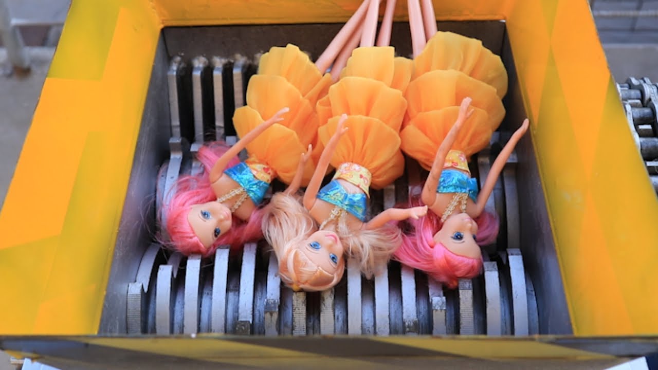 SHREDDER SHREDDING DOLL AND PONY TEST - YouTube