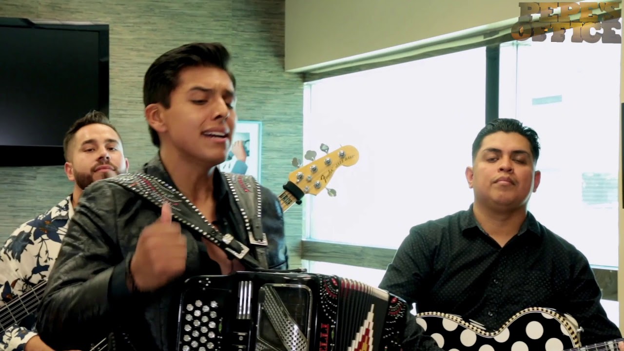 BRANDON SOLANO - CALENTANO (Versión Pepe's Office) - YouTube