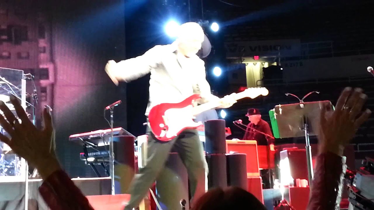 Pete Townshend windmill - You want it? - YouTube