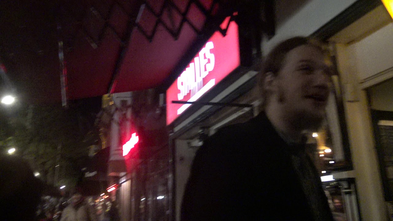 27 20 46 bar 3 stalles nw Binnenweg 7e Krampusloop Rotterdam 2018 STTV ...