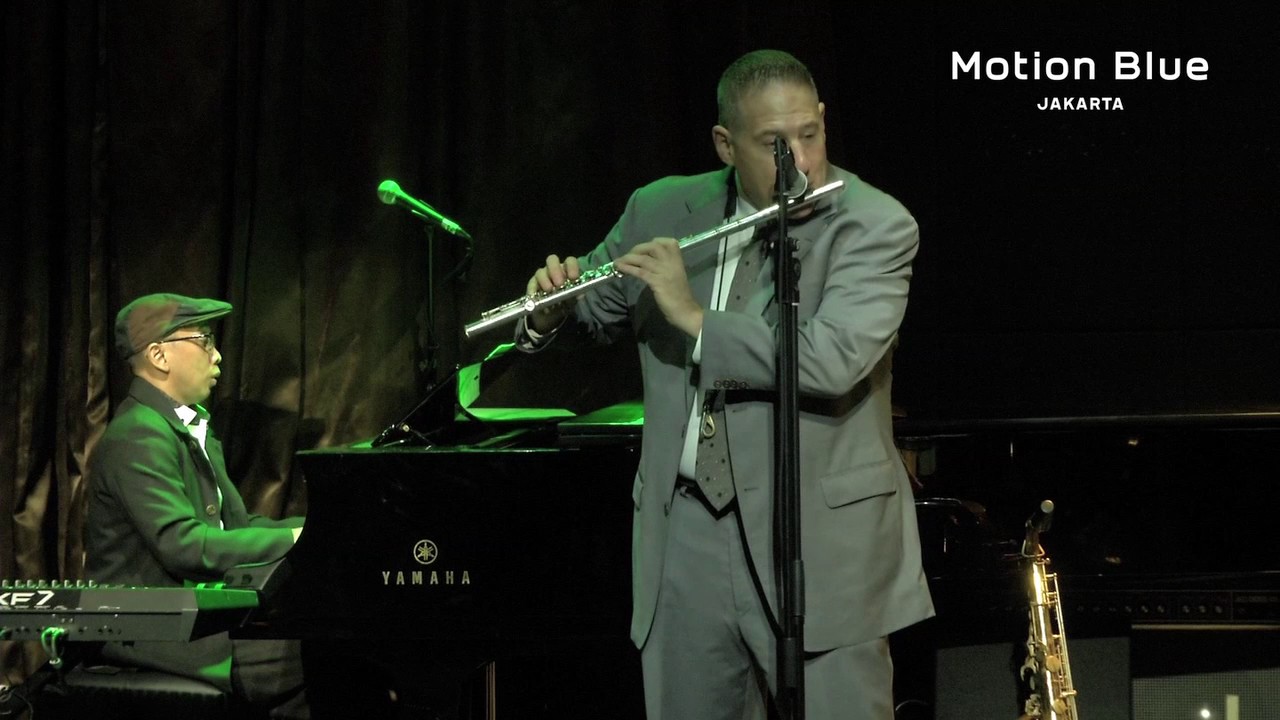 Video Performances Rio Moreno feat Mitch Frohman #2 - YouTube