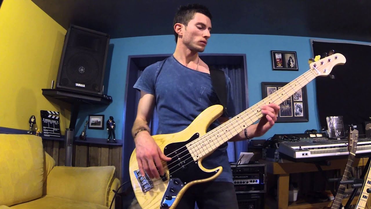 Em - Dm Bass Groove - Tim Agius - YouTube