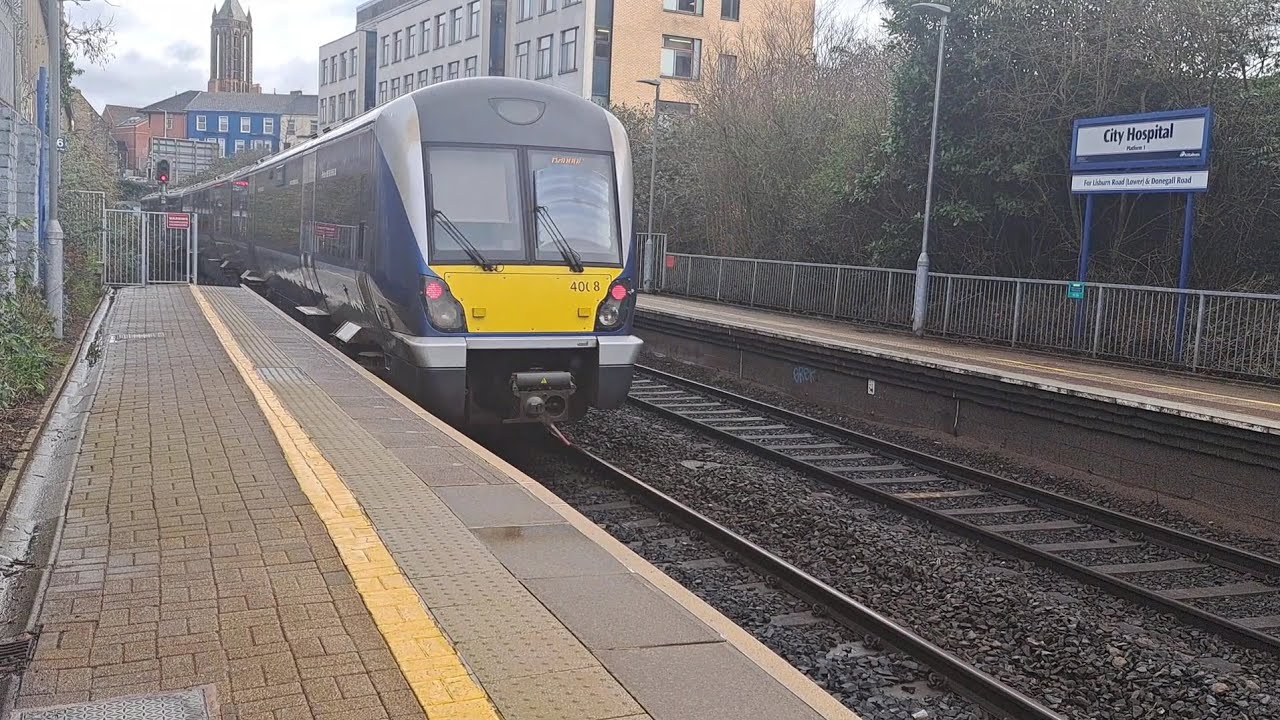 NIR 4000 Unit 4008 & NIR & Irish Rail Dietrich Enterprise Passing City ...