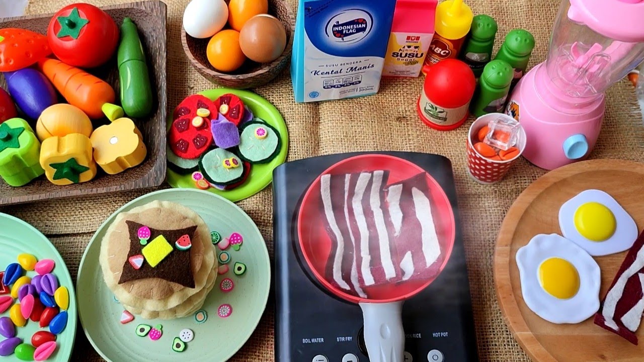 Memasak Pancake dan Salad Sayur Menggunakan Peralatan Mainan Dapur ...