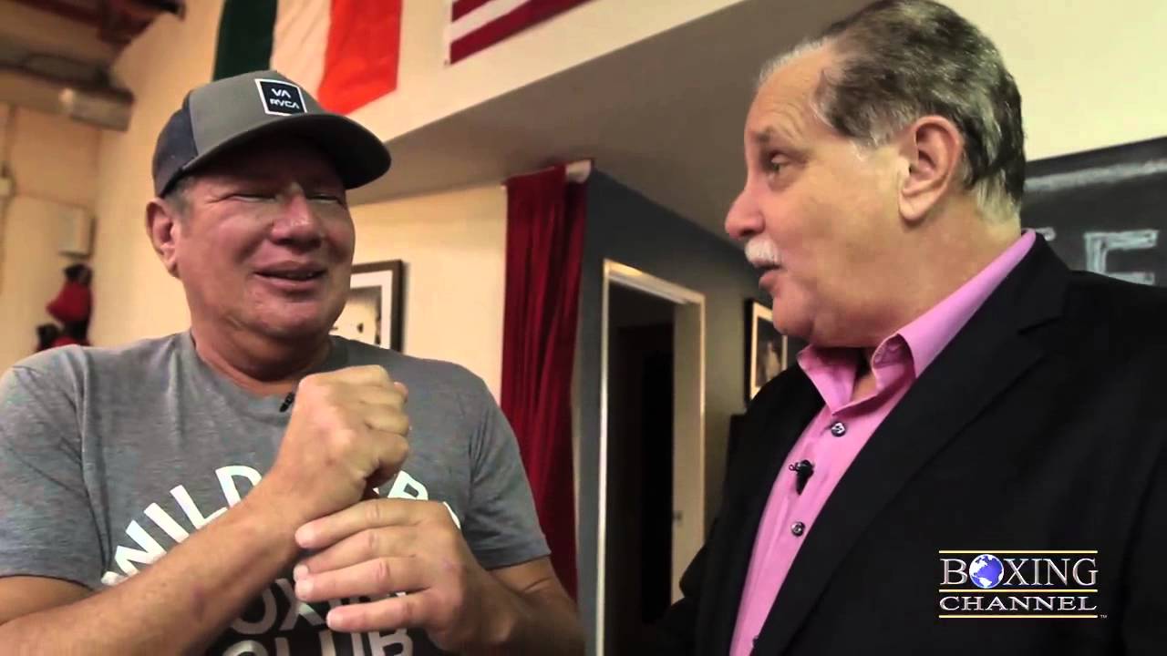 T.V. legend Garry Shandling talks boxing in his Wild Card West gym ...