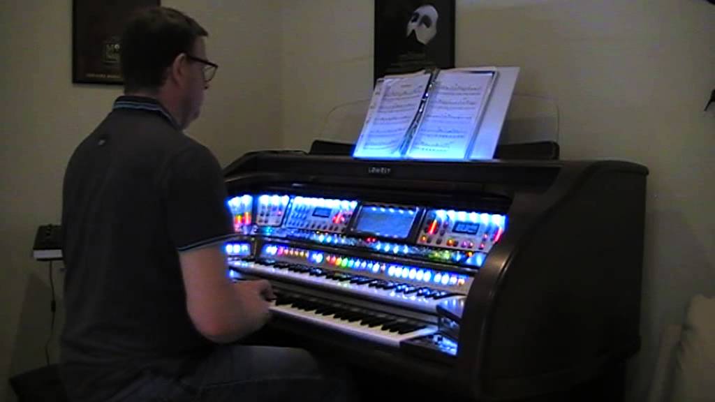 Michael Jackson's Earth Song played on Lowrey organ - YouTube