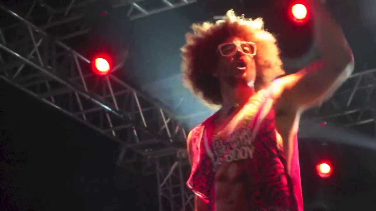 Redfoo & Party Rock Crew - Sexy and I Know It (Çeşme, 2013) - YouTube