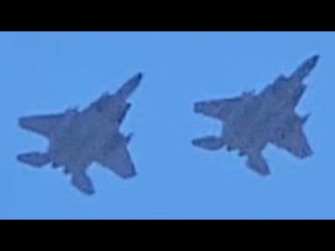2 USAF McDonnell Douglas F-15C Eagles "Redhawks" Overhead Break ...